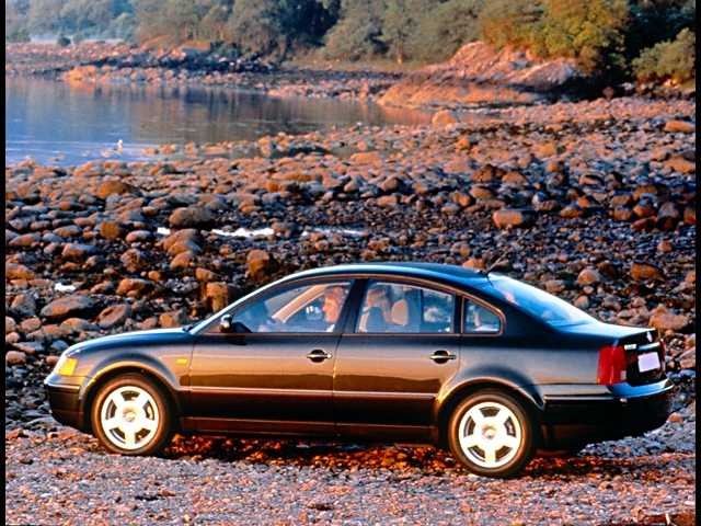 VOLKSWAGEN Passat 5ª serie - Foto e Immagini Esclusive - Archivio ...