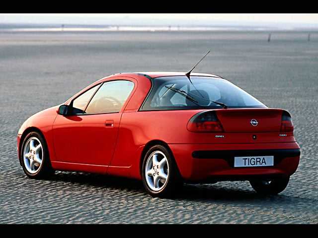 OPEL Tigra - Foto e Immagini Esclusive - Archivio | Quattroruote.it