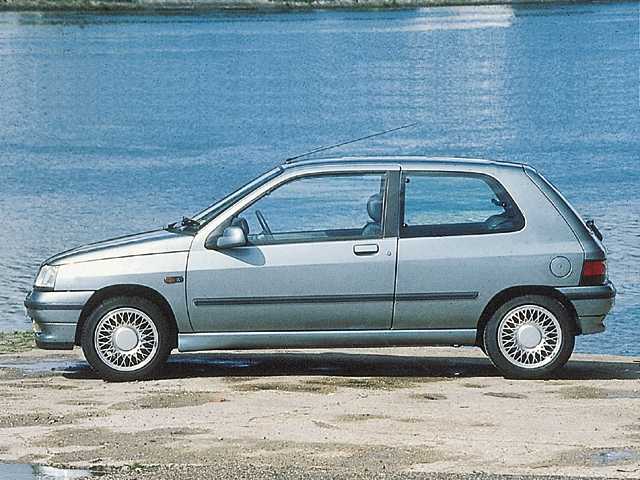 RENAULT Clio - Foto e Immagini Esclusive - Archivio | Quattroruote.it