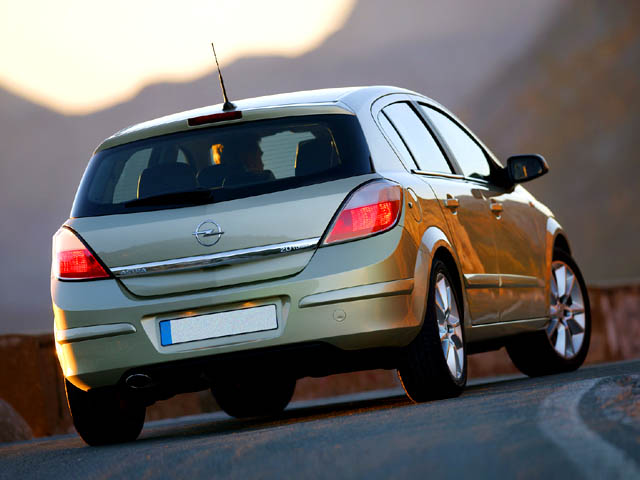OPEL Astra 3ª serie - Foto e Immagini Esclusive - Archivio ...
