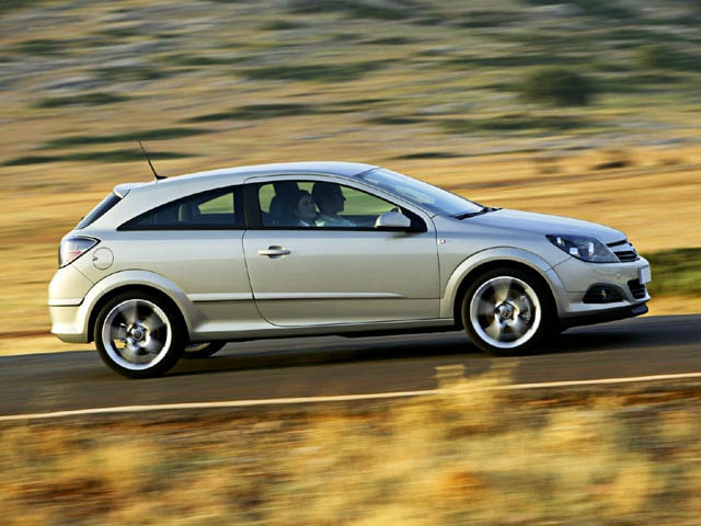 OPEL Astra 3ª serie - Foto e Immagini Esclusive - Archivio ...