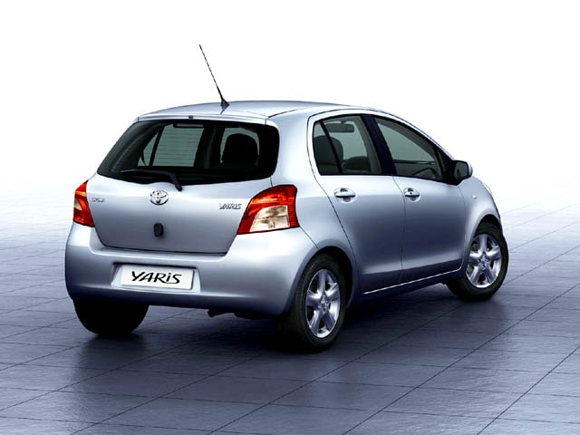 TOYOTA Yaris 2ª serie - Foto e Immagini Esclusive - Archivio ...