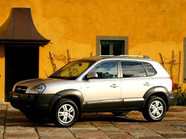 HYUNDAI Tucson 1ª serie - Foto e Immagini Esclusive - Archivio ...