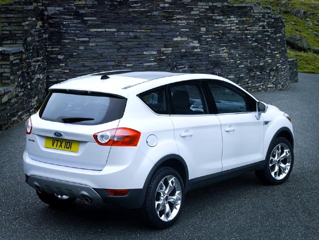 FORD Kuga+ 2.5 200 CV 4WD 5tronic - Foto e Immagini Esclusive ...
