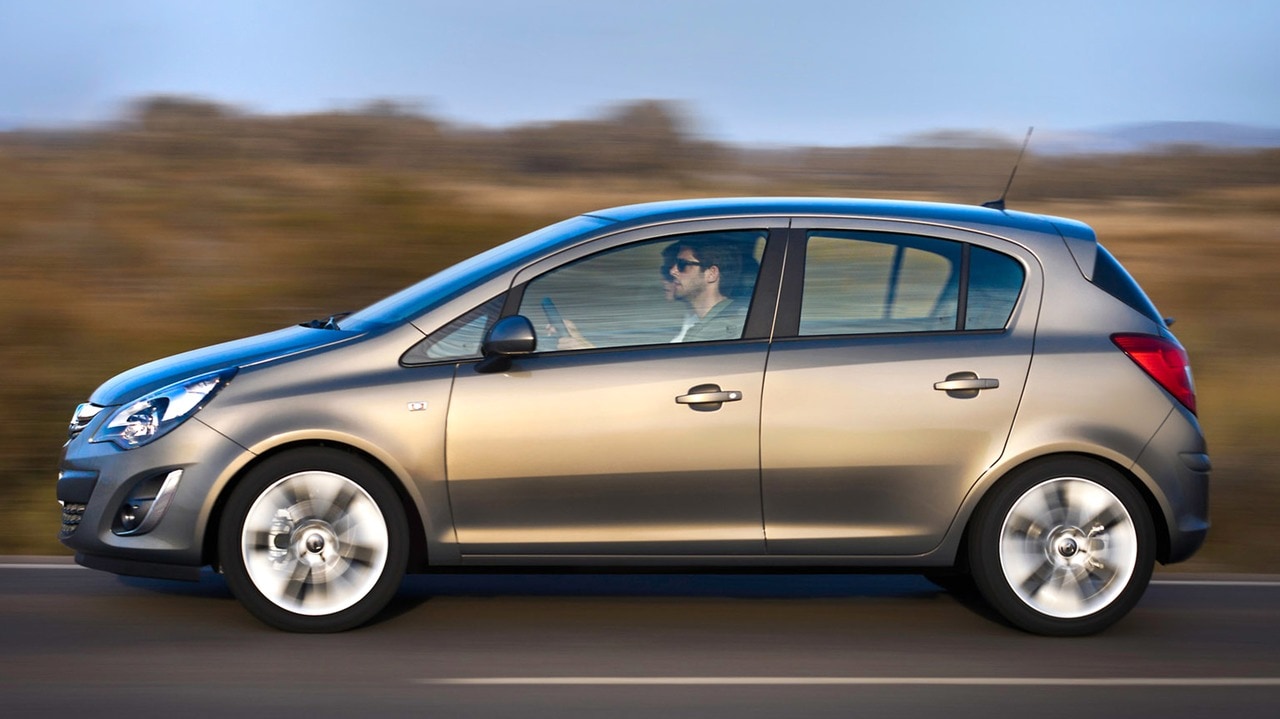 OPEL Corsa 1.2 85 CV 5p. GPL-TECH Ecotec - Foto e Immagini Esclusive ...