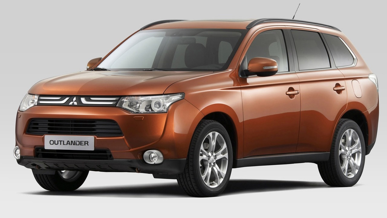 MITSUBISHI Outlander 2.0 2WD GPL Bi-fuel Intense - Foto e Immagini ...