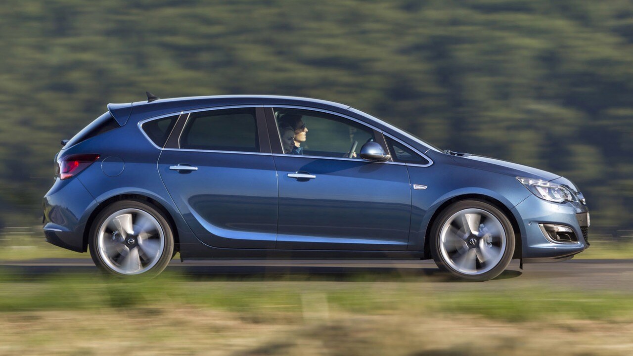 OPEL Astra 1.4 T 140 CV 5p. GPL Tech Elective - Foto e Immagini ...