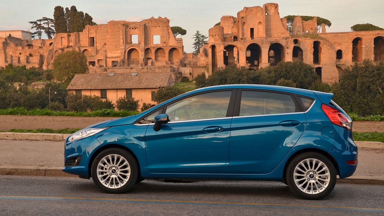 FORD Fiesta 6ª serie - Foto e Immagini Esclusive - Archivio ...