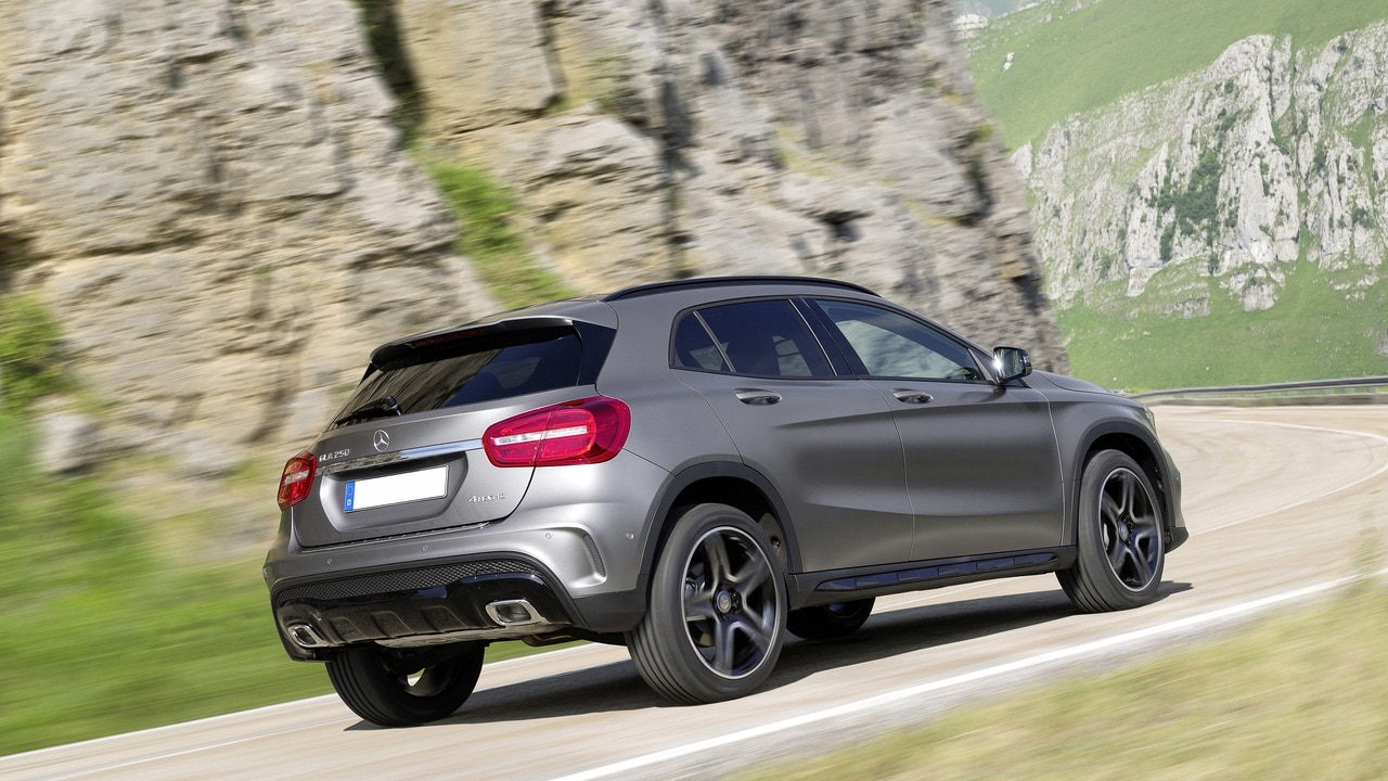 MERCEDES GLA 200 d Automatic 4Matic Enduro - Foto e Immagini Esclusive ...