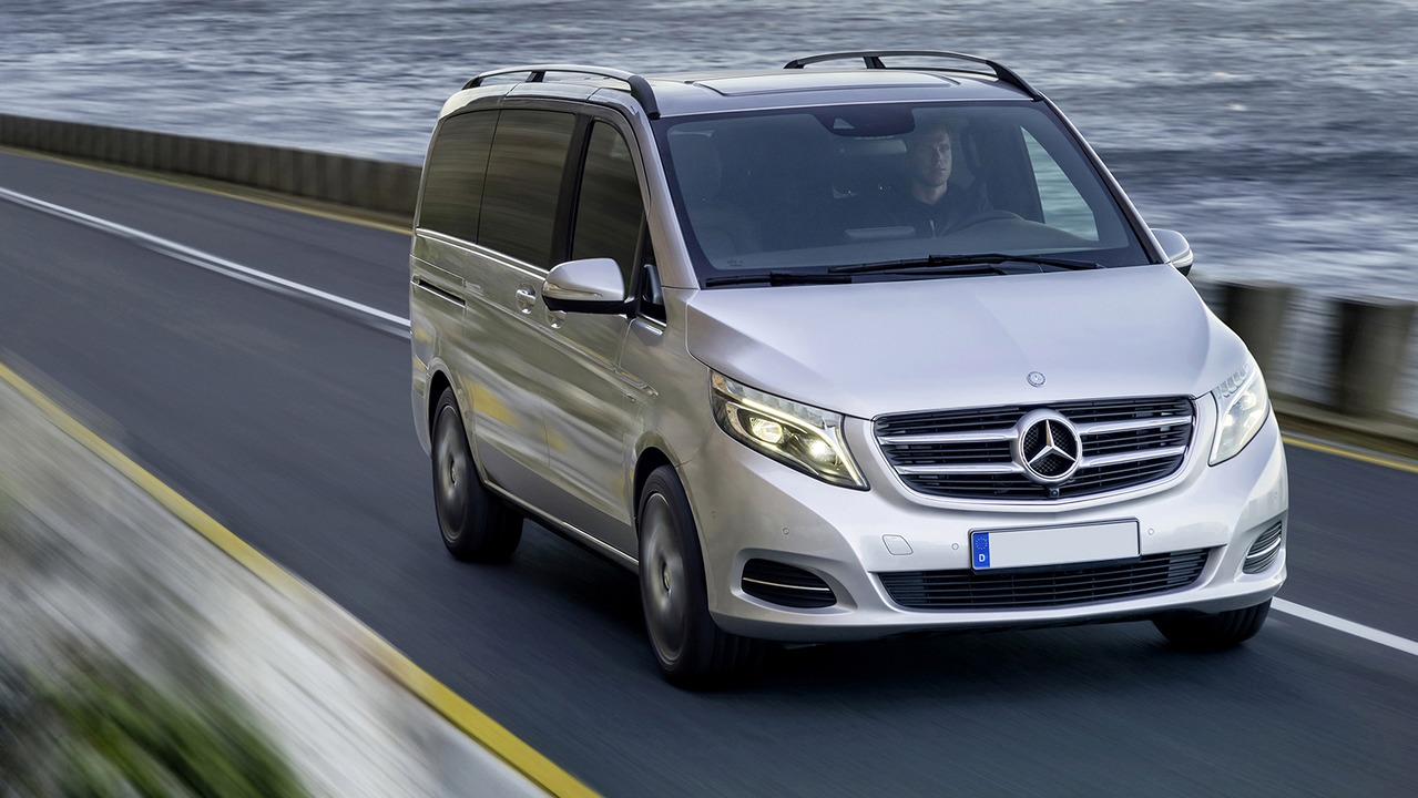 MERCEDES V 200 d Aut.4Matic Sport Bsn Compact - Foto e Immagini ...