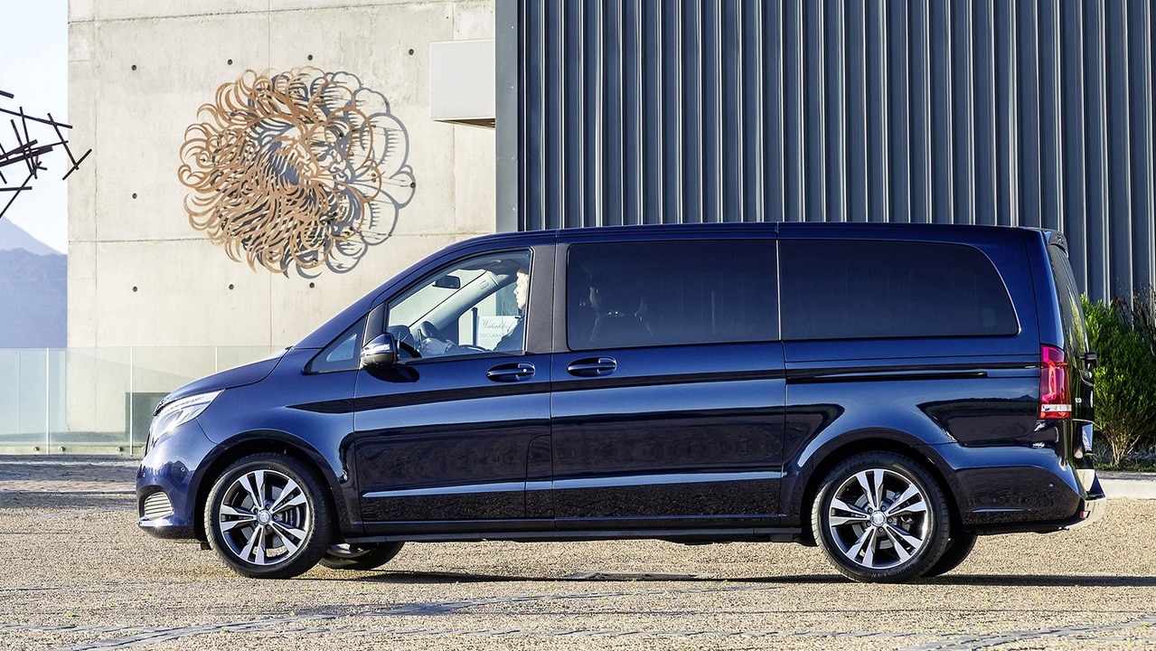 MERCEDES V 220 d Aut. 4Matic Executive Long - Foto e Immagini Esclusive ...