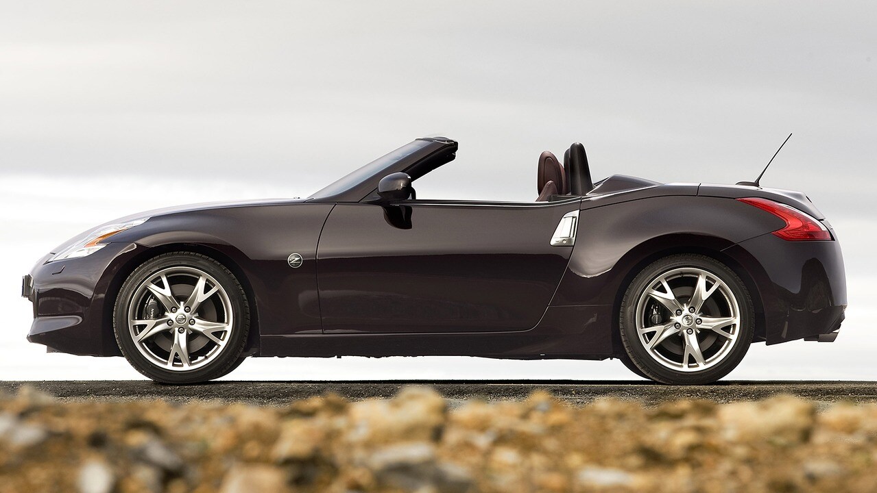 NISSAN 370Z spider - Foto e Immagini Esclusive - Listino - Quattroruote.it