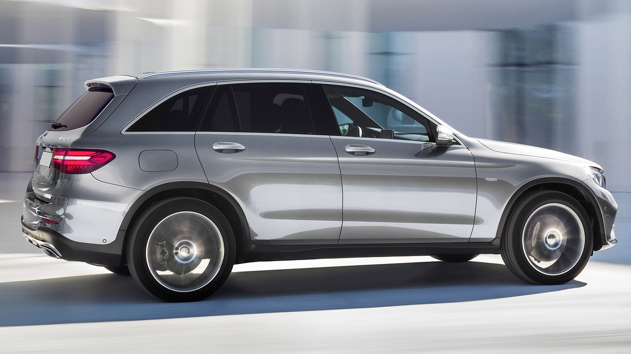 MERCEDES GLC 350 e 4Matic Premium - Foto e Immagini Esclusive ...