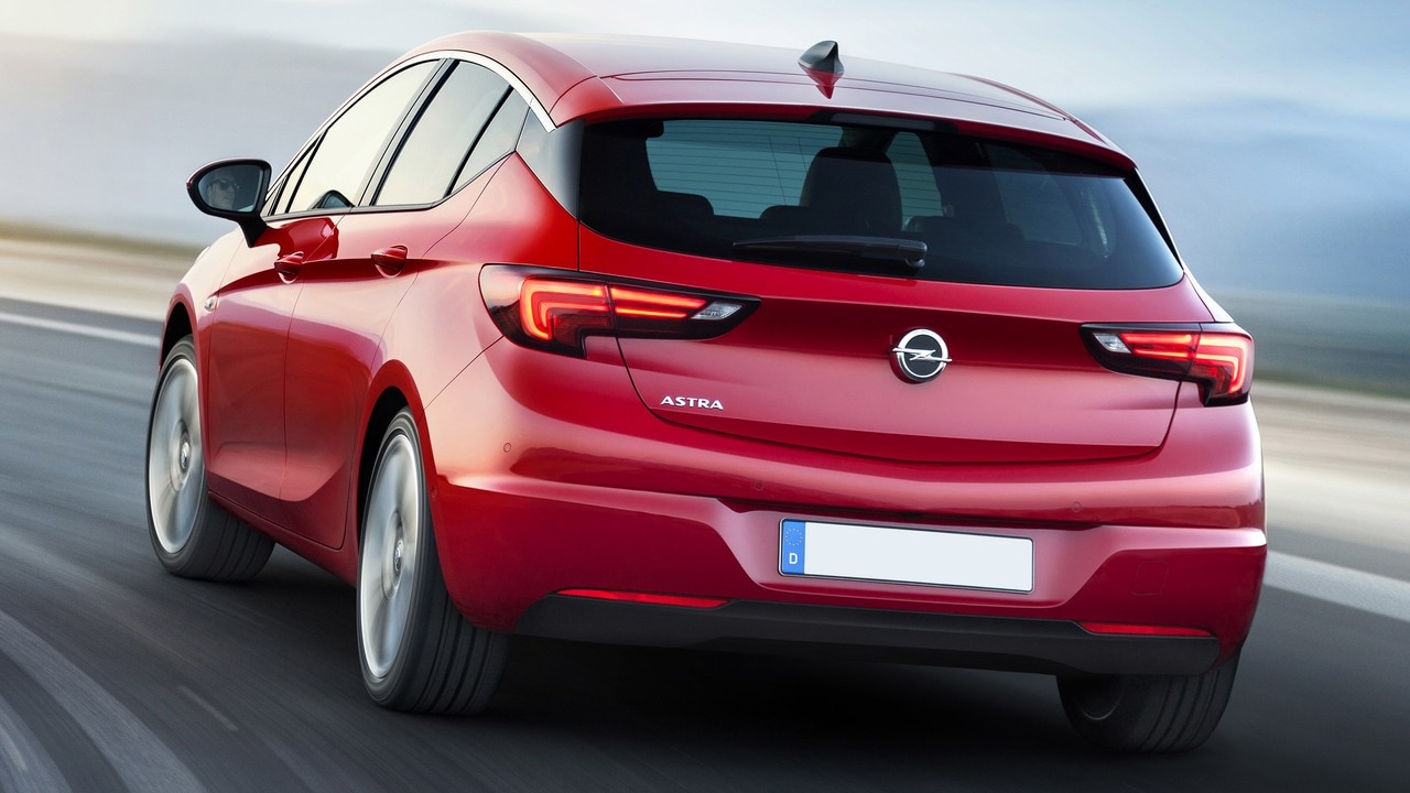 OPEL Astra 1.6 CDTi 136 CV aut. 5p. Dynamic - Foto e Immagini Esclusive ...