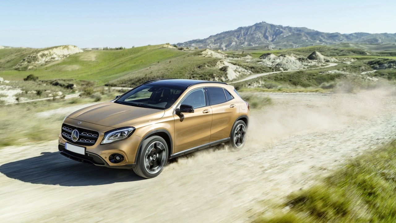 MERCEDES GLA 180 d Automatic Business Extra - Foto e Immagini Esclusive ...