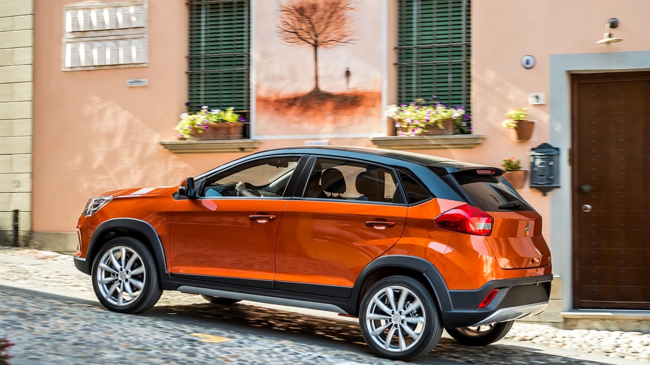 DR dr3 S2 1.5 Bi-Fuel GPL - Foto e Immagini Esclusive - Archivio ...