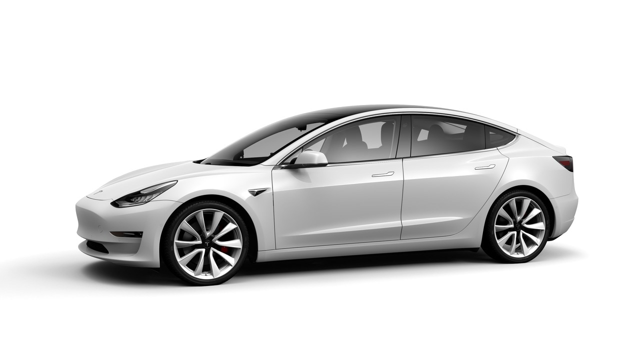 TESLA Model 3 Standard RWD Plus - Foto e Immagini Esclusive - Archivio ...
