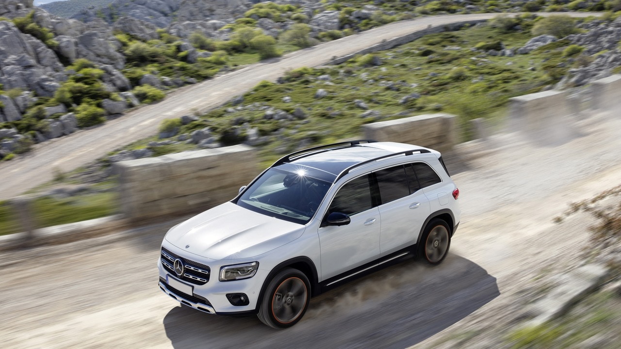 MERCEDES GLB 180 d Automatic Sport Plus - Foto e Immagini Esclusive ...