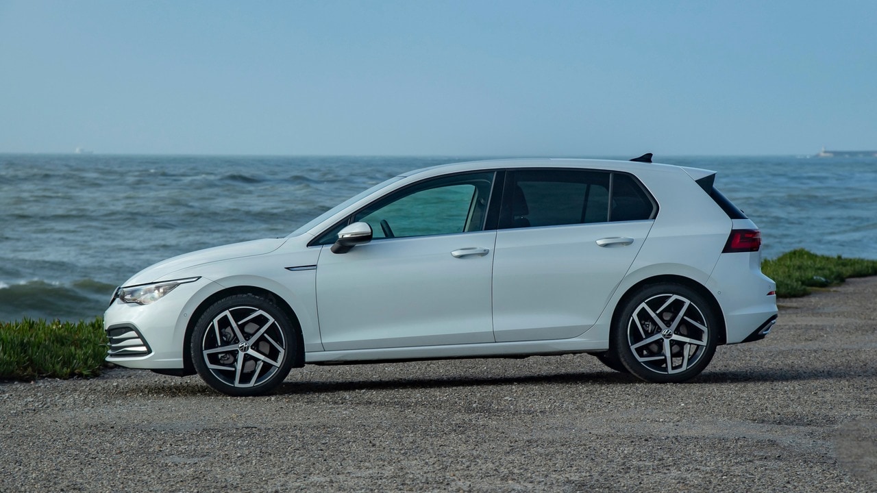 VOLKSWAGEN Golf 2.0 TDI DSG SCR Life - Foto e Immagini Esclusive ...