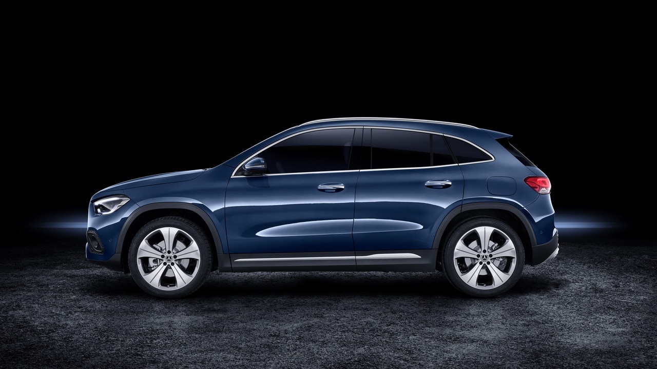 MERCEDES GLA 180 d Automatic Business - Foto e Immagini Esclusive ...