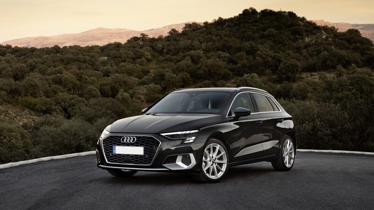 AUDI A3 SPB 30 TDI S tronic Business Advanced - Foto e Immagini Esclusive - Archivio ...