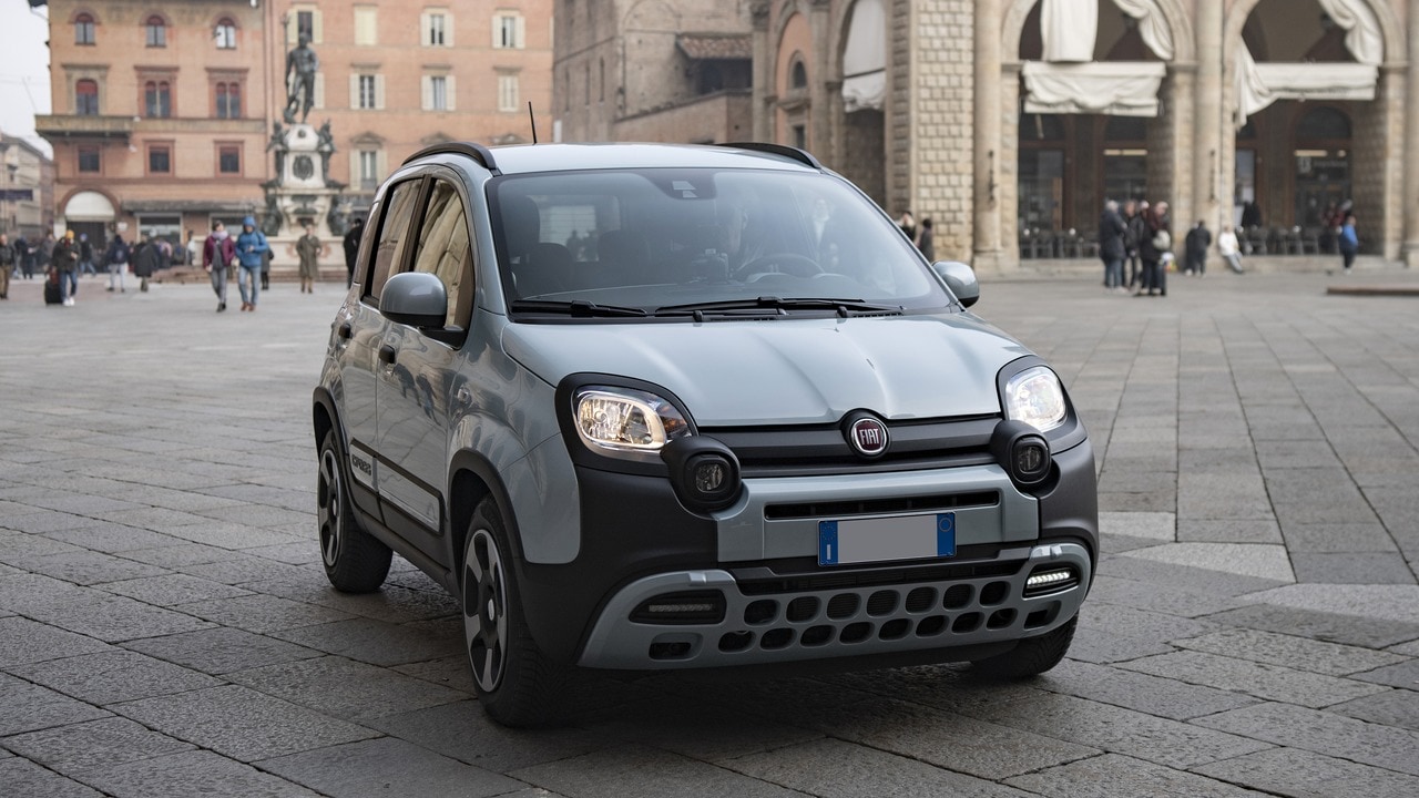 FIAT Panda 1.0 FireFly S&S Hybrid Launch Ed. - Foto e Immagini ...