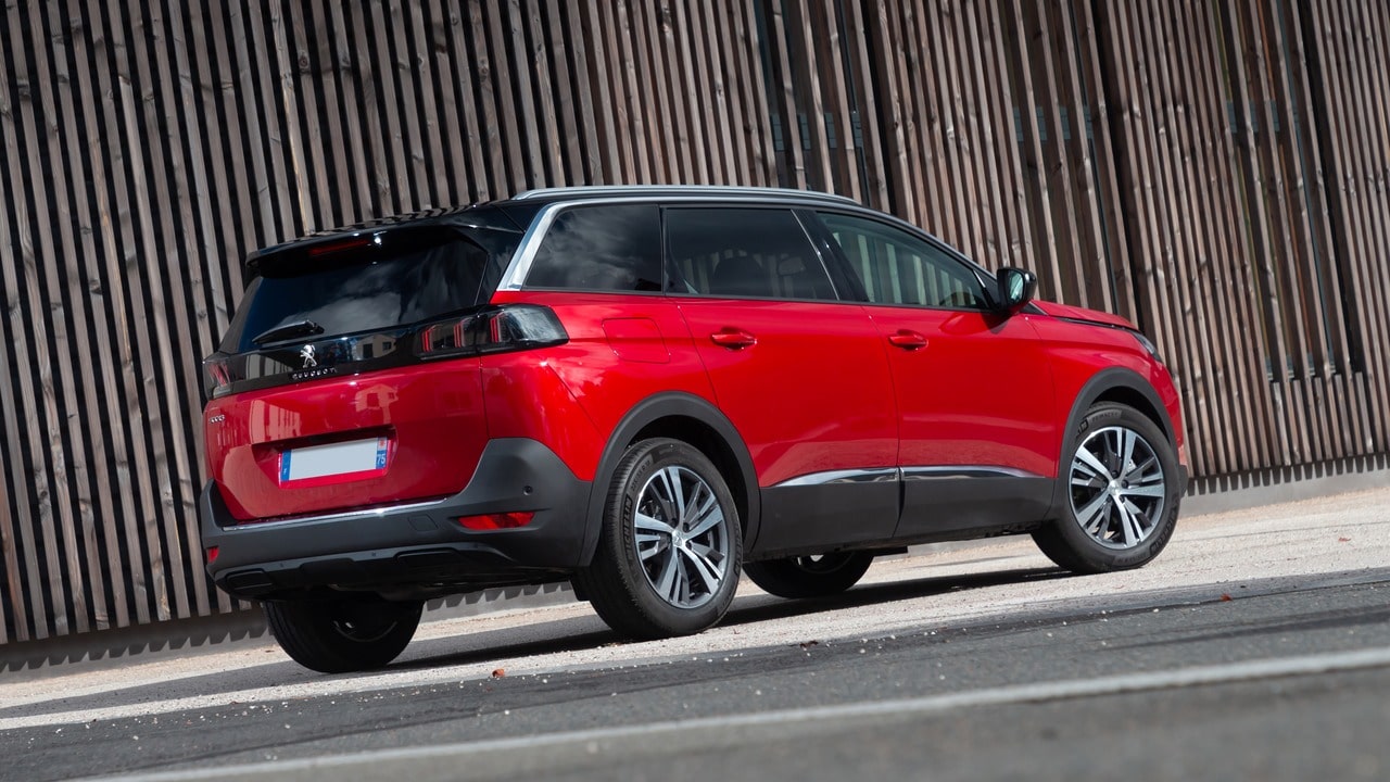 PEUGEOT 5008 BlueHDi 130 S&S EAT8 Allure Pack - Foto e Immagini ...