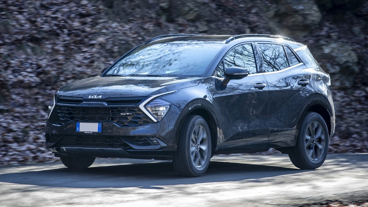 KIA Sportage 1.6 TGDi HEV AT Style - Foto e Immagini Esclusive ...