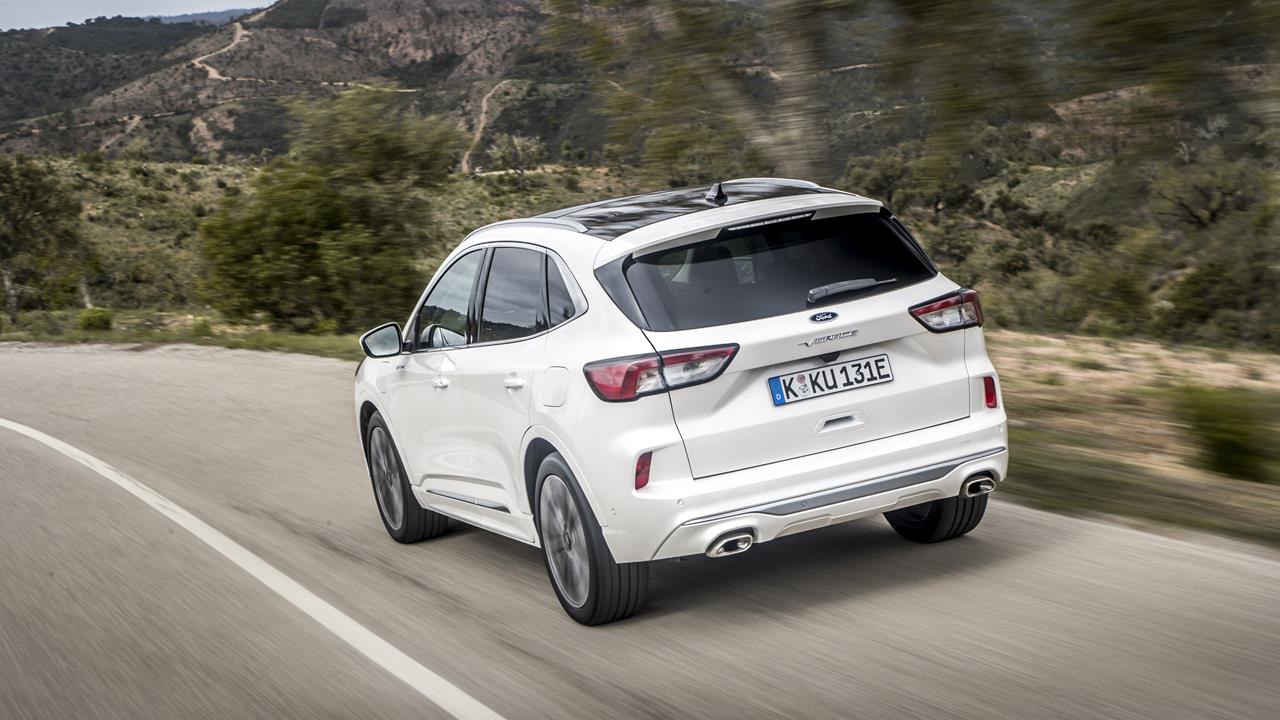 FORD Kuga 3ª serie - Foto e Immagini Esclusive - Archivio | Quattroruote.it