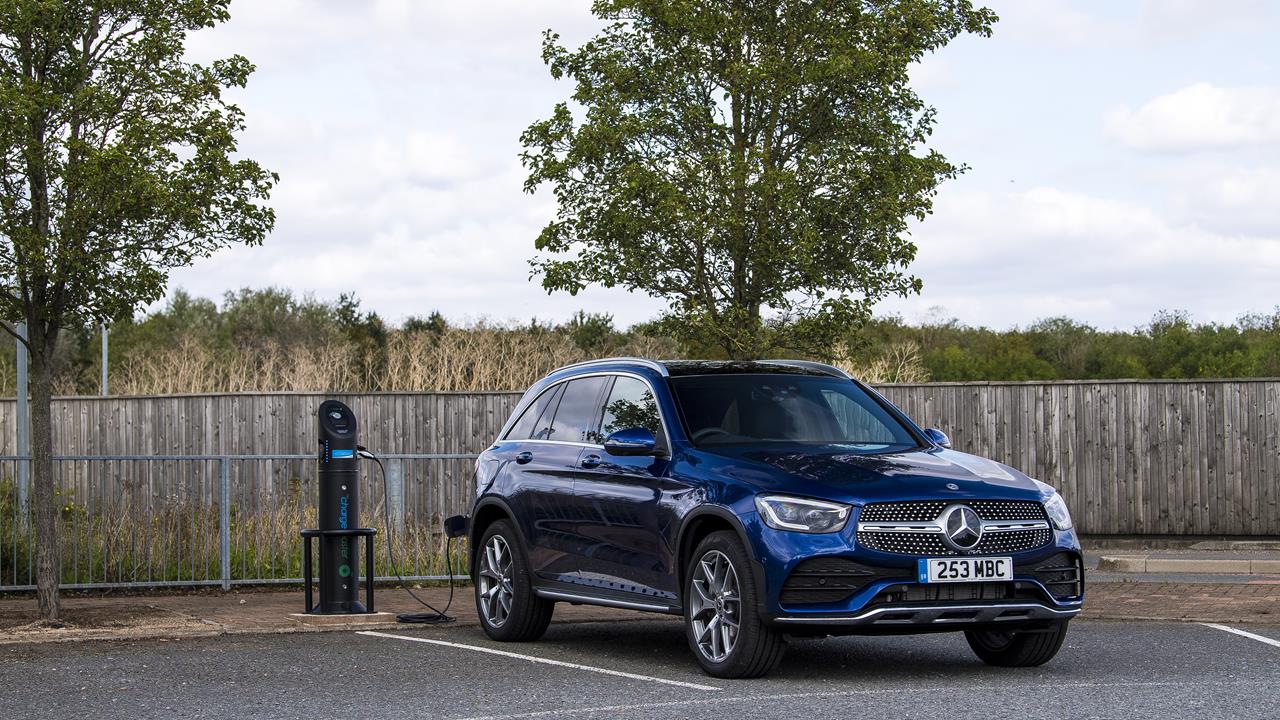 MERCEDES GLC - Foto e Immagini Esclusive - Listino - Quattroruote.it