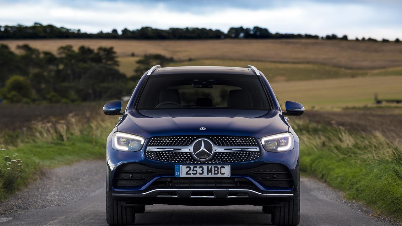 MERCEDES GLC - Foto e Immagini Esclusive - Listino - Quattroruote.it