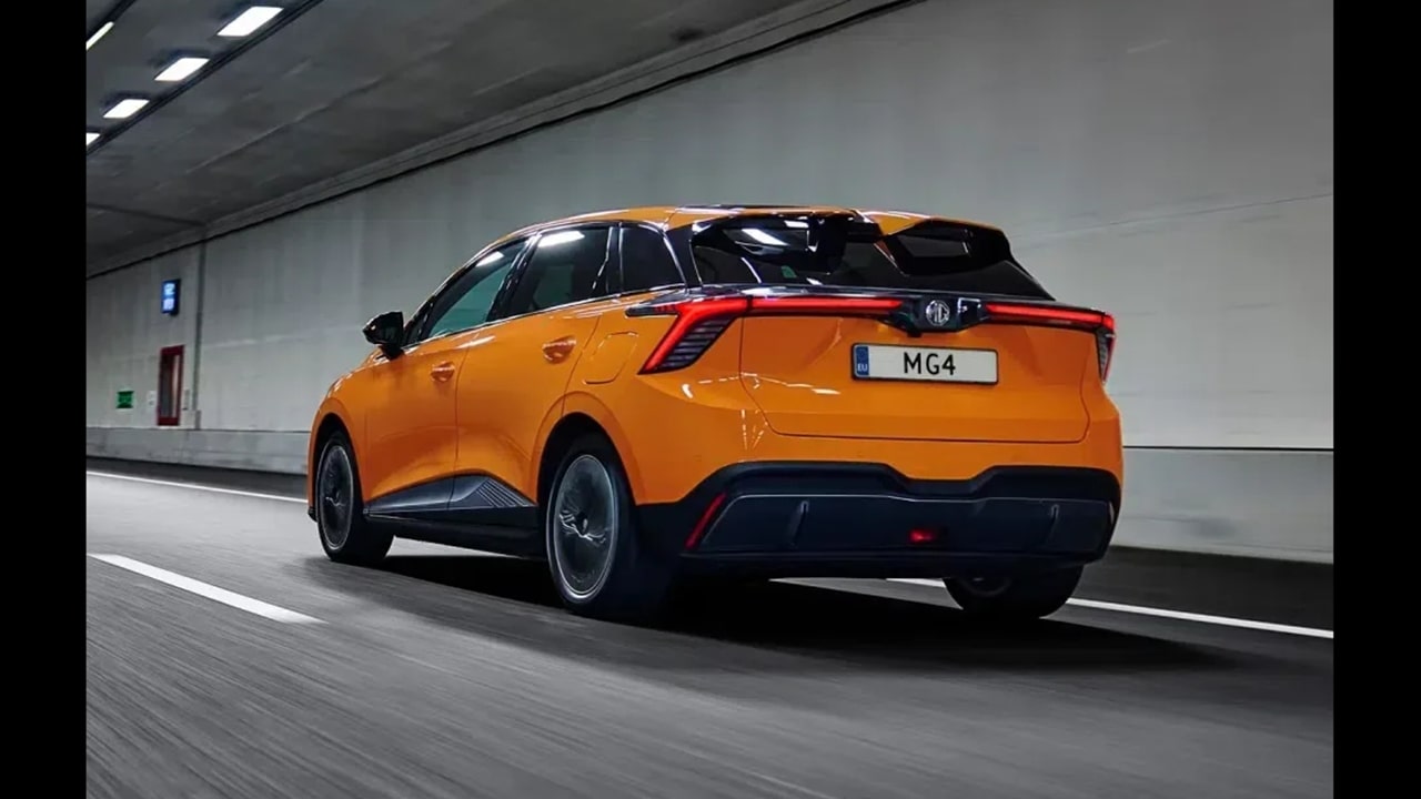 MG MG4 Comfort 64 KWh - Foto e Immagini Esclusive - Listino ...