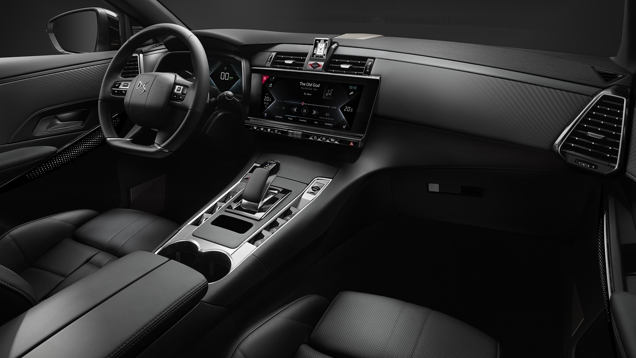 DS DS 7 BlueHDi 130 aut. Bastille Business - Foto e Immagini Esclusive ...