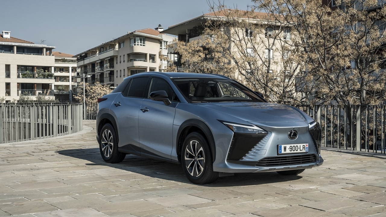 LEXUS RZ Full Electric - Foto e Immagini Esclusive - Listino ...