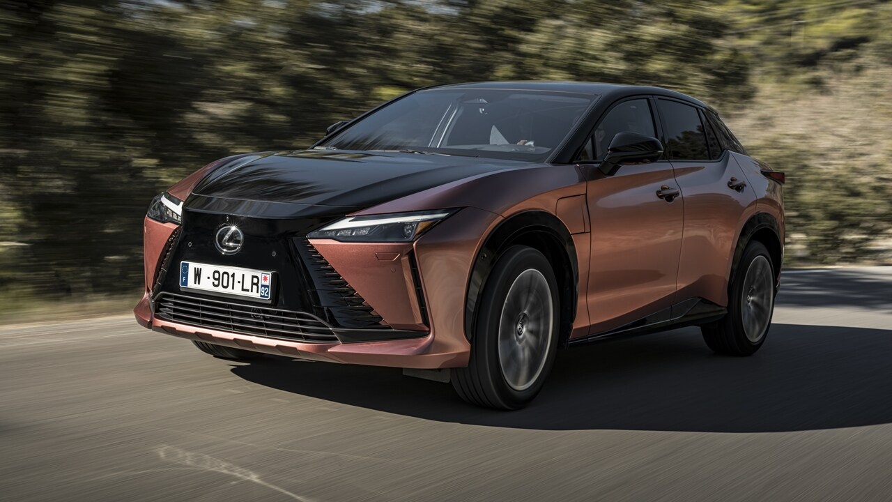 LEXUS RZ Full Electric - Foto e Immagini Esclusive - Listino ...