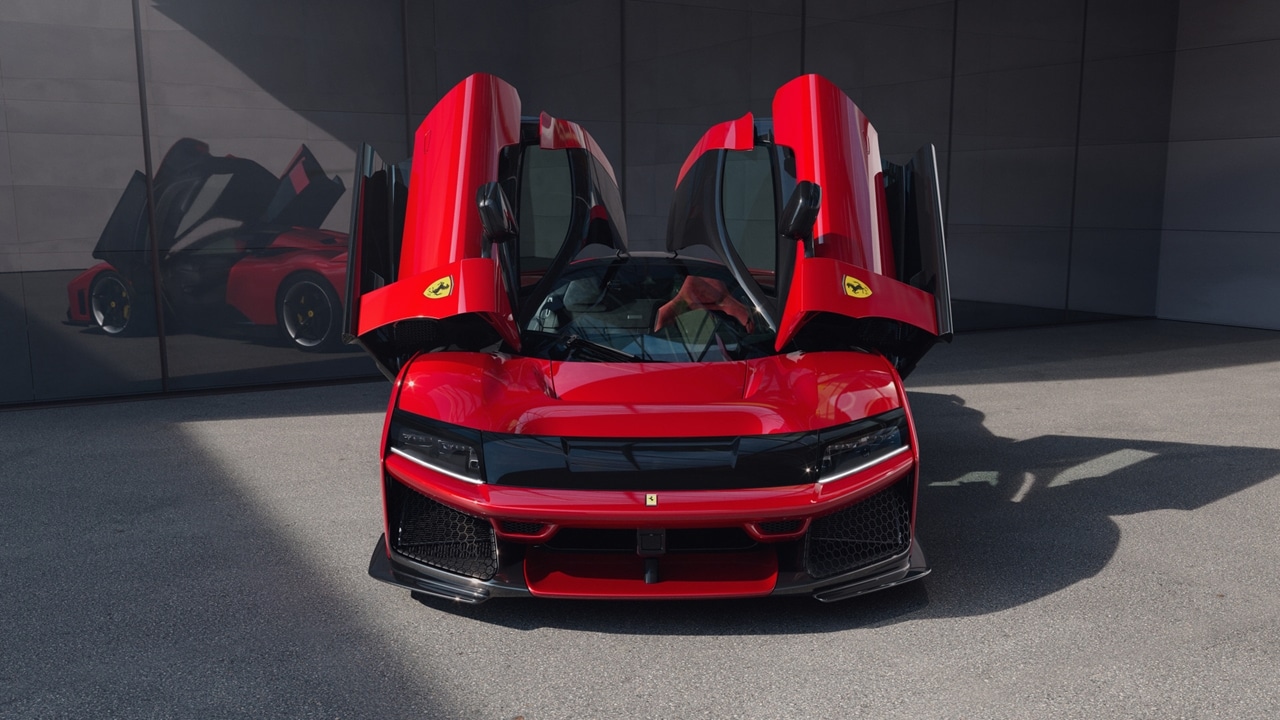 FERRARI F80 - Foto e Immagini Esclusive - Listino | Quattroruote.it
