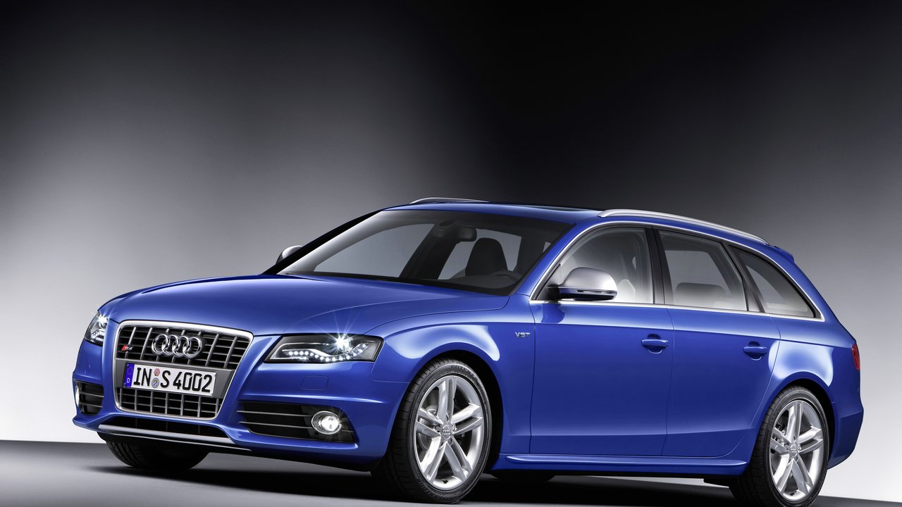 AUDI A4 4ª serie - Foto e Immagini Esclusive - Archivio | Quattroruote.it