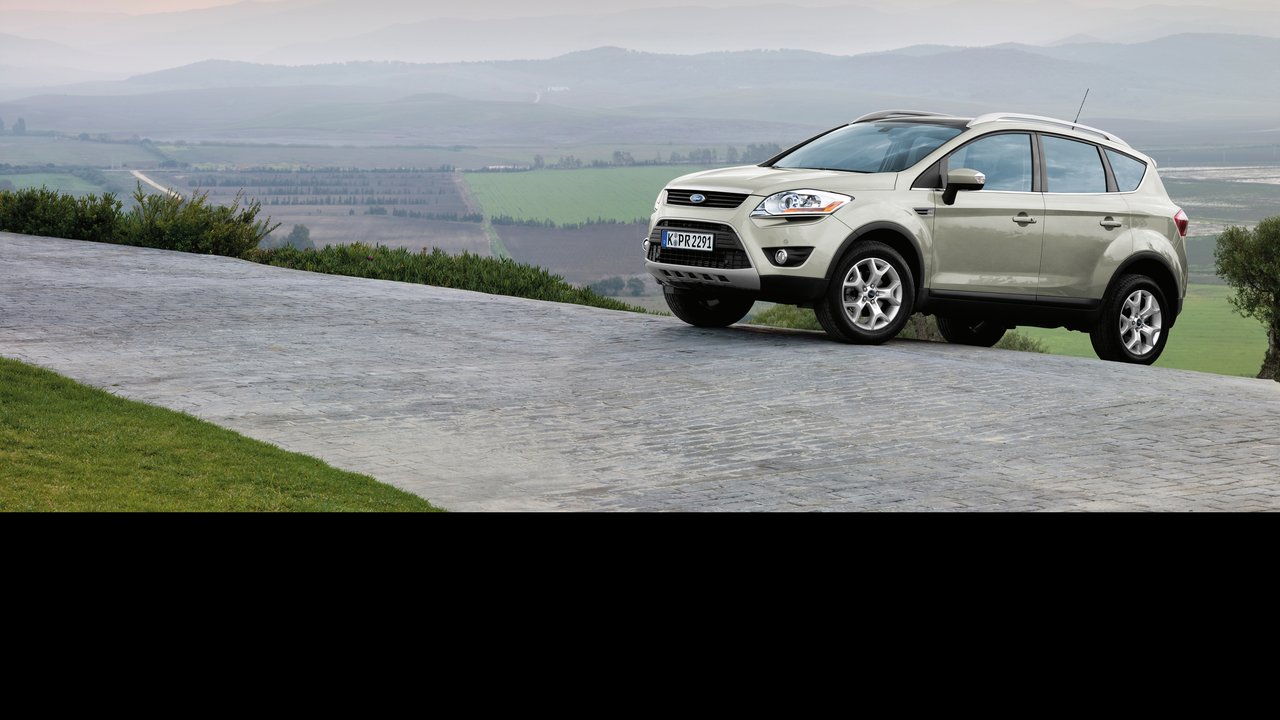 FORD Kuga 1ª serie - Foto e Immagini Esclusive - Archivio | Quattroruote.it