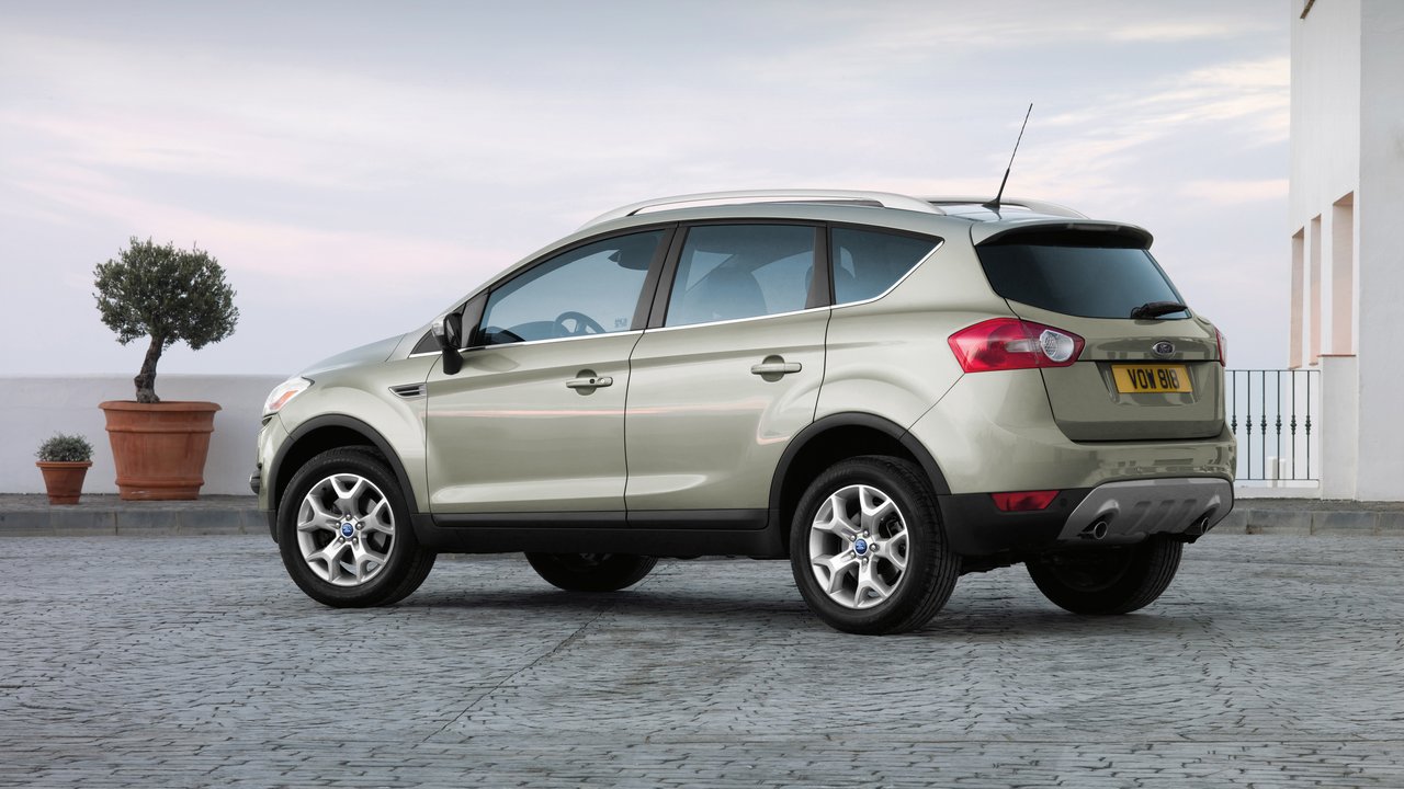 FORD Kuga 1ª serie - Foto e Immagini Esclusive - Archivio | Quattroruote.it