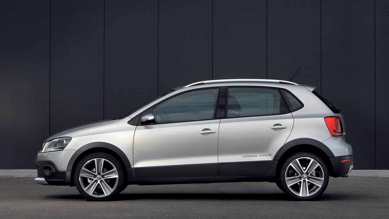 VOLKSWAGEN Polo 5ª serie - Foto e Immagini Esclusive - Archivio ...