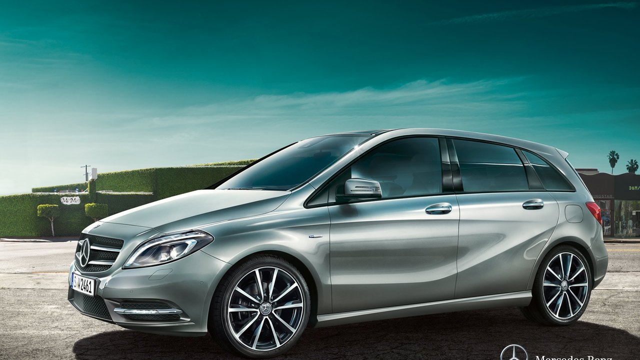 MERCEDES Classe B (T246/242) - Foto e Immagini Esclusive - Archivio ...