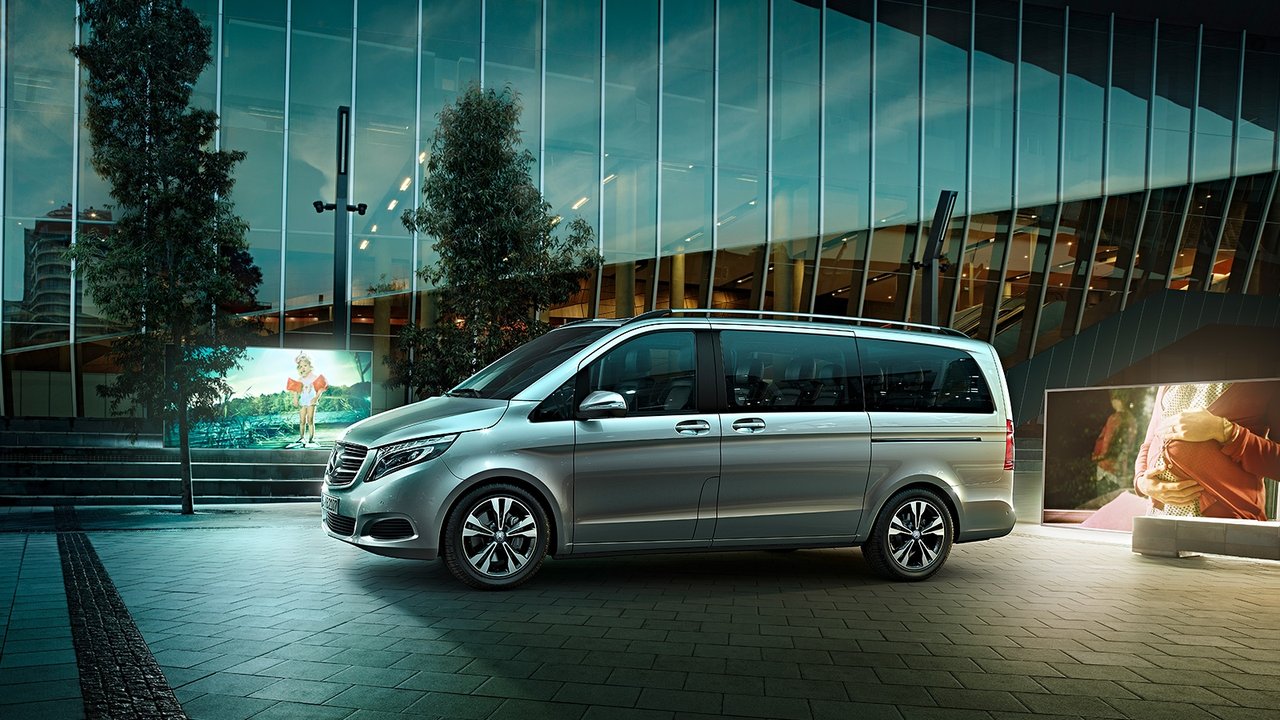 MERCEDES V 200 d Sport Extralong - Foto e Immagini Esclusive - Archivio ...