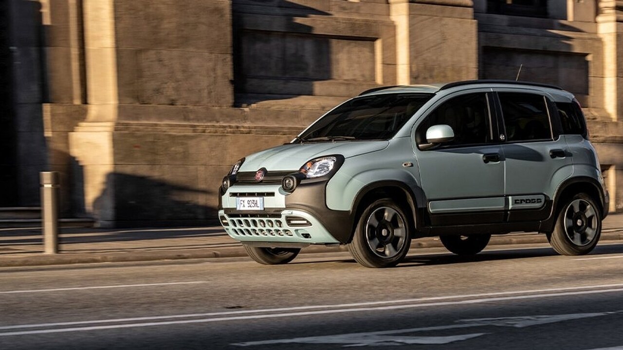 FIAT Panda 1.0 FireFly S&S Hybrid Launch Ed. - Foto e Immagini ...