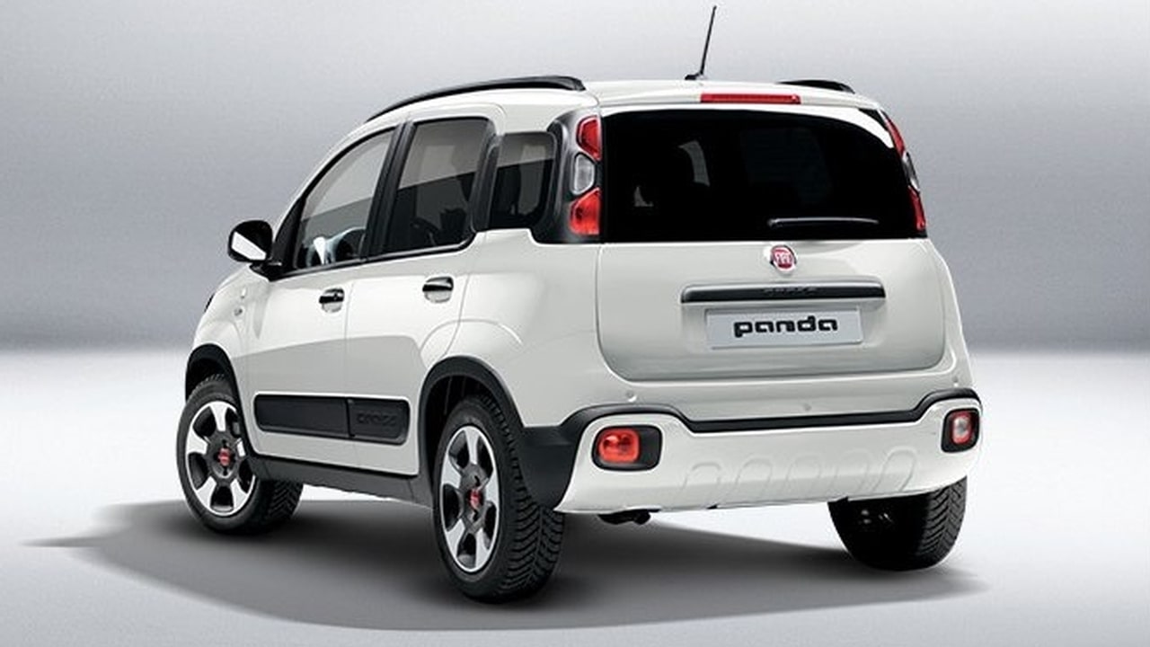 FIAT Panda 1.0 FireFly S&S Hybrid City Cross - Foto e Immagini ...