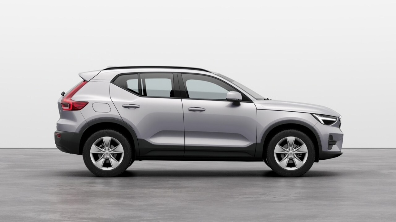 VOLVO XC40 B3 automatico Essential - Foto e Immagini Esclusive ...