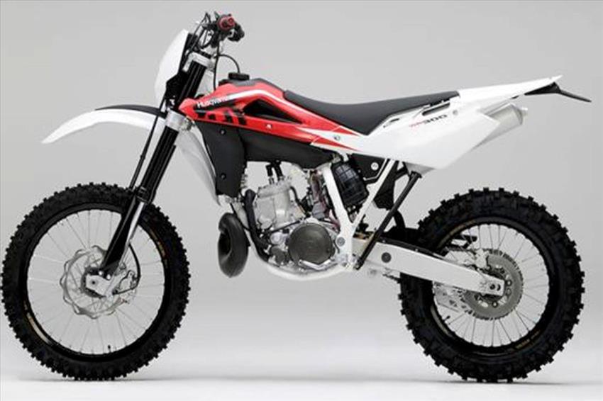 Husqvarna WR 300 Prezzo, Scheda tecnica e Foto | Dueruote