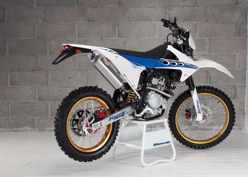 Fantic Regolarità 200 Prezzo, Scheda tecnica e Foto - Dueruote