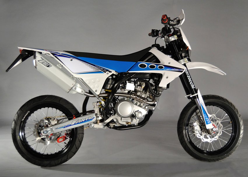 Fantic Motard 200 Competizione Prezzo, Scheda tecnica e Foto - Xoffroad