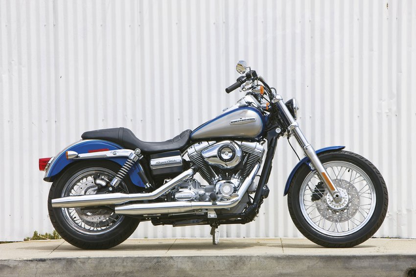 Harley-Davidson Dyna Super Glide FXDC Custom Prezzo, Scheda tecnica e Foto | Dueruote