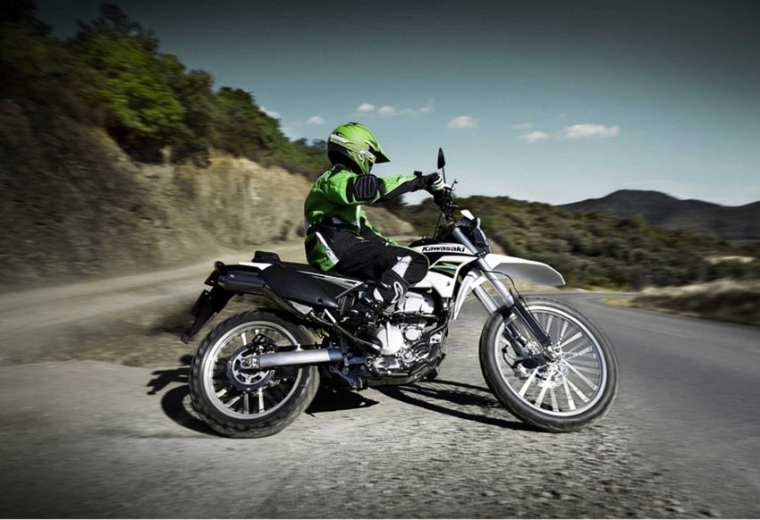 Kawasaki KLX 250 Prezzo, Scheda tecnica e Foto | Dueruote